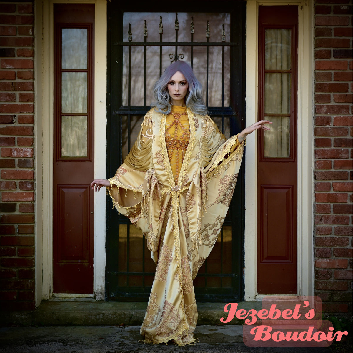 Majestic Golden Damask Brocade Robe, Regal Fortune Teller Art Nouveau ...